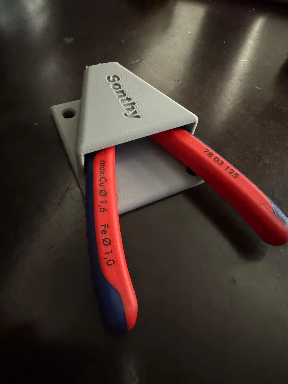 Wall mount for pliers, scissors & more By Sonthy by Sonthy MakerWorld ...