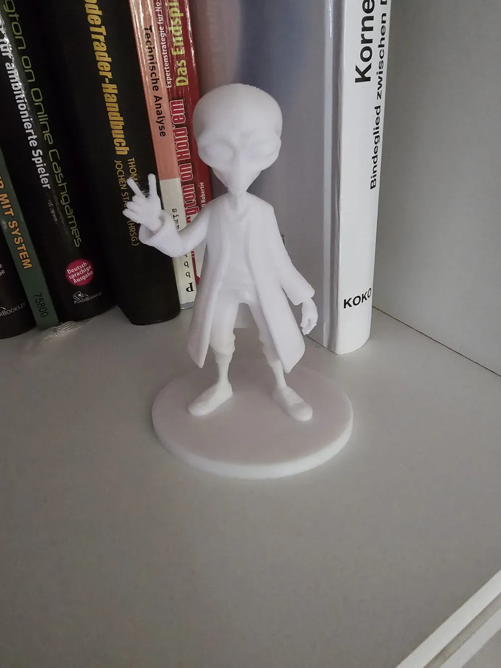 PEACEFUL ALIEN FIGURE by 3D Stranger - MakerWorld