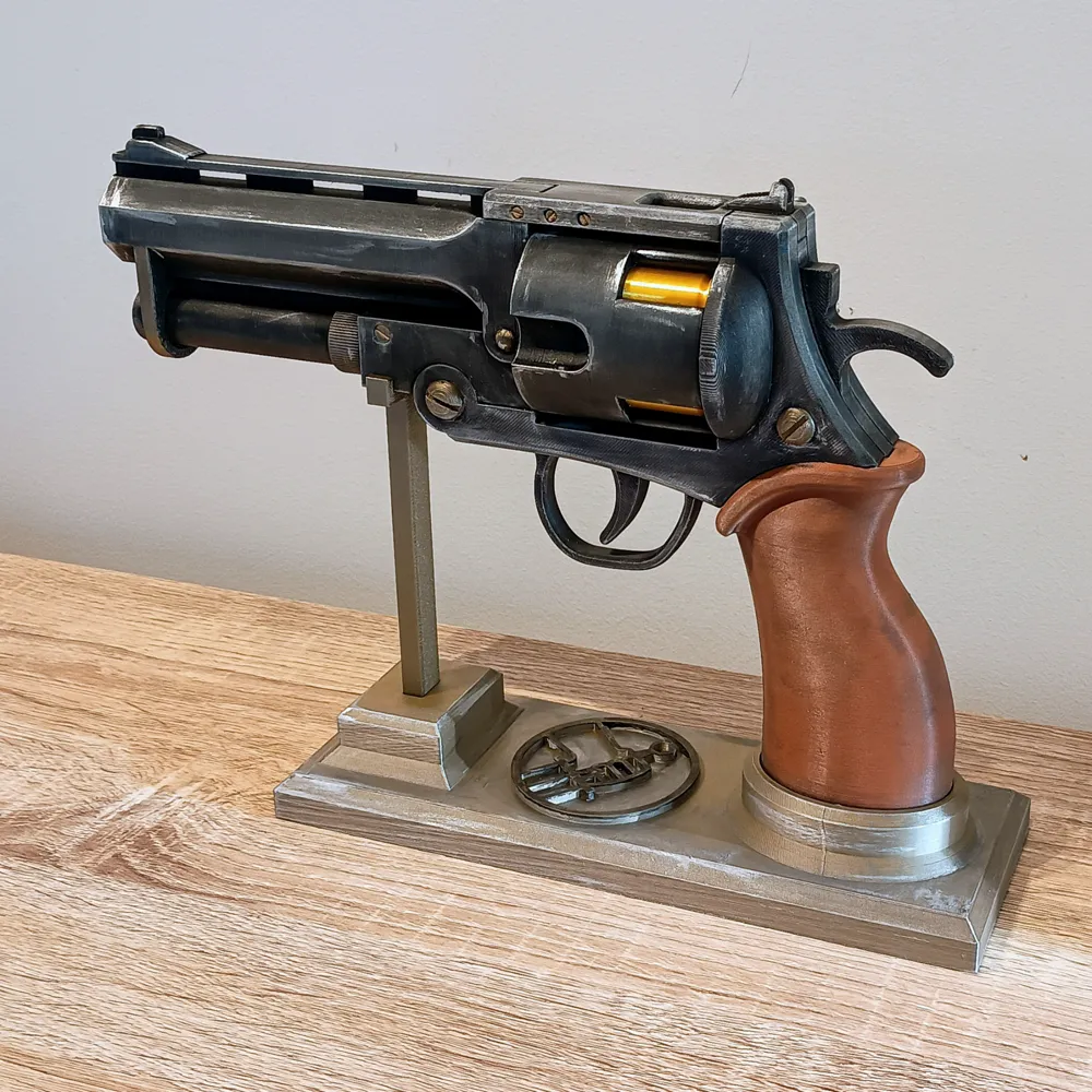Hellboy – Good Samaritan Revolver Prop Replica - Free 3D Print Model ...