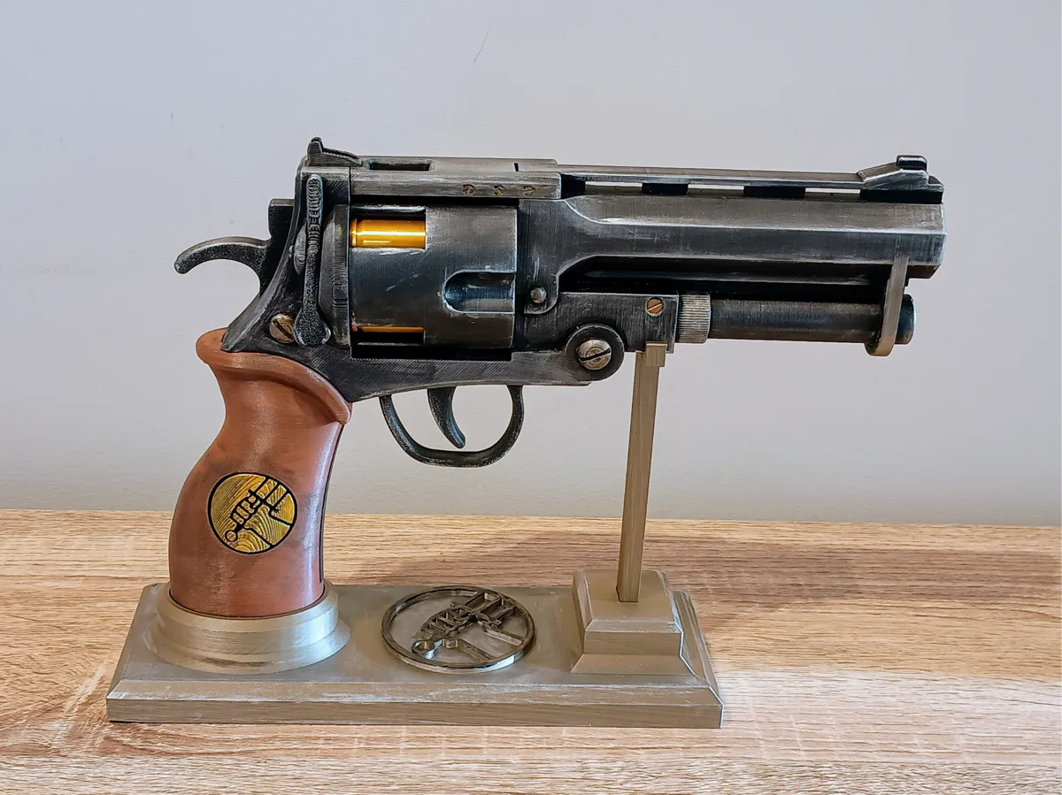 Hellboy – Good Samaritan Revolver Prop Replica - Free 3D Print Model ...