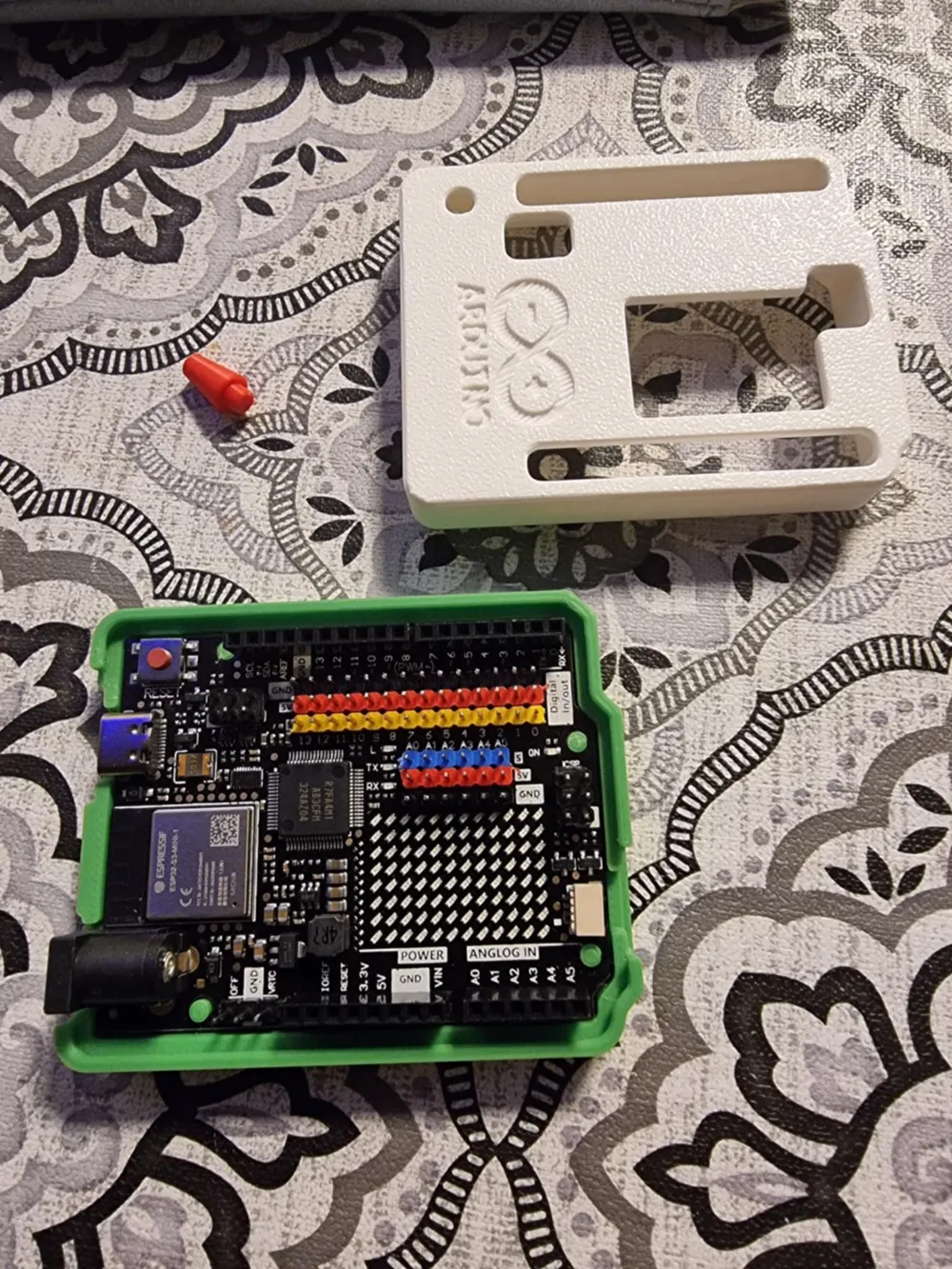Arduino UNO R4 (wifi) case by Gborx - MakerWorld