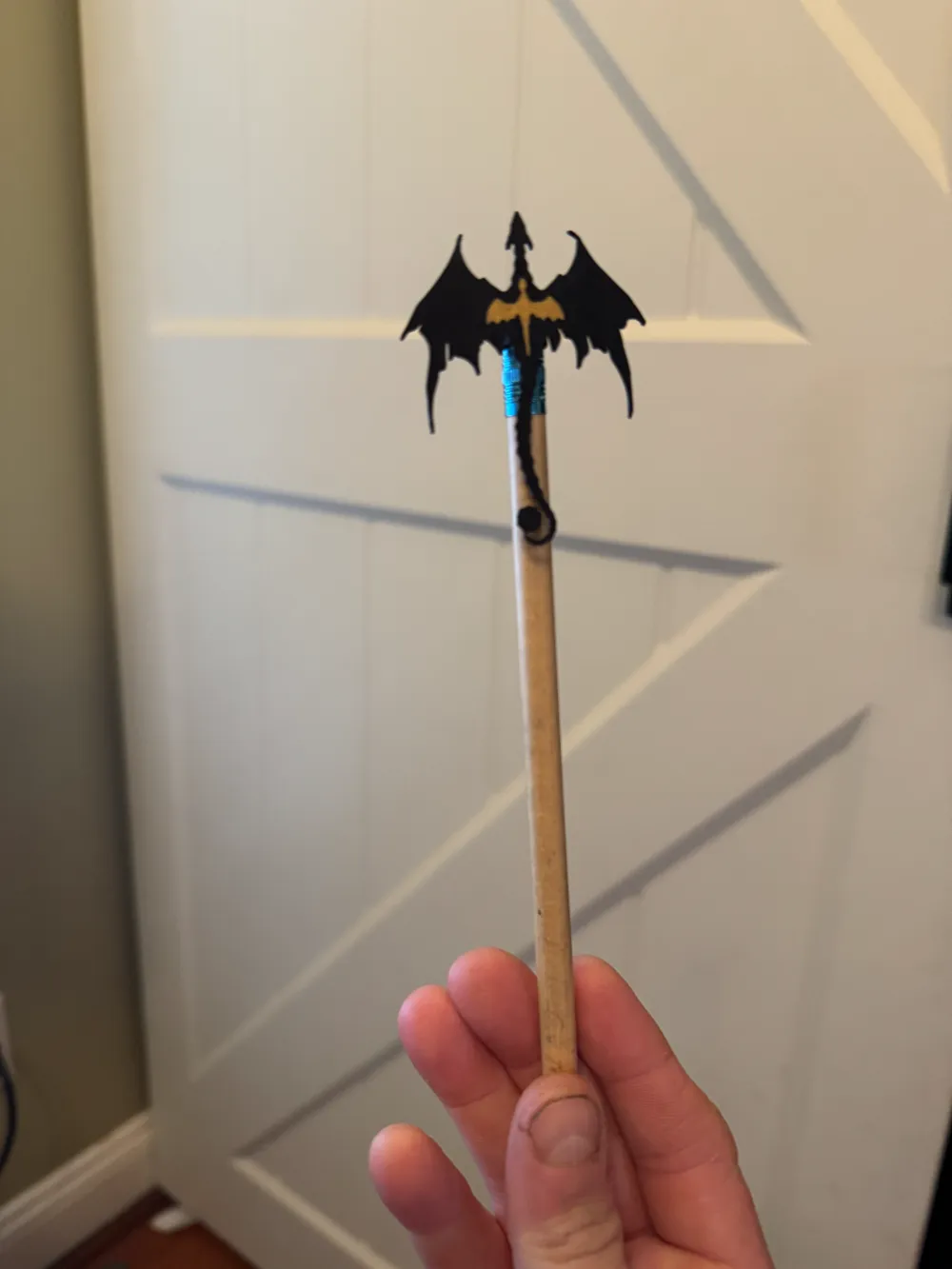 Fourth Wing Pen / Pencil Topper by Sandy Designs - MakerWorld