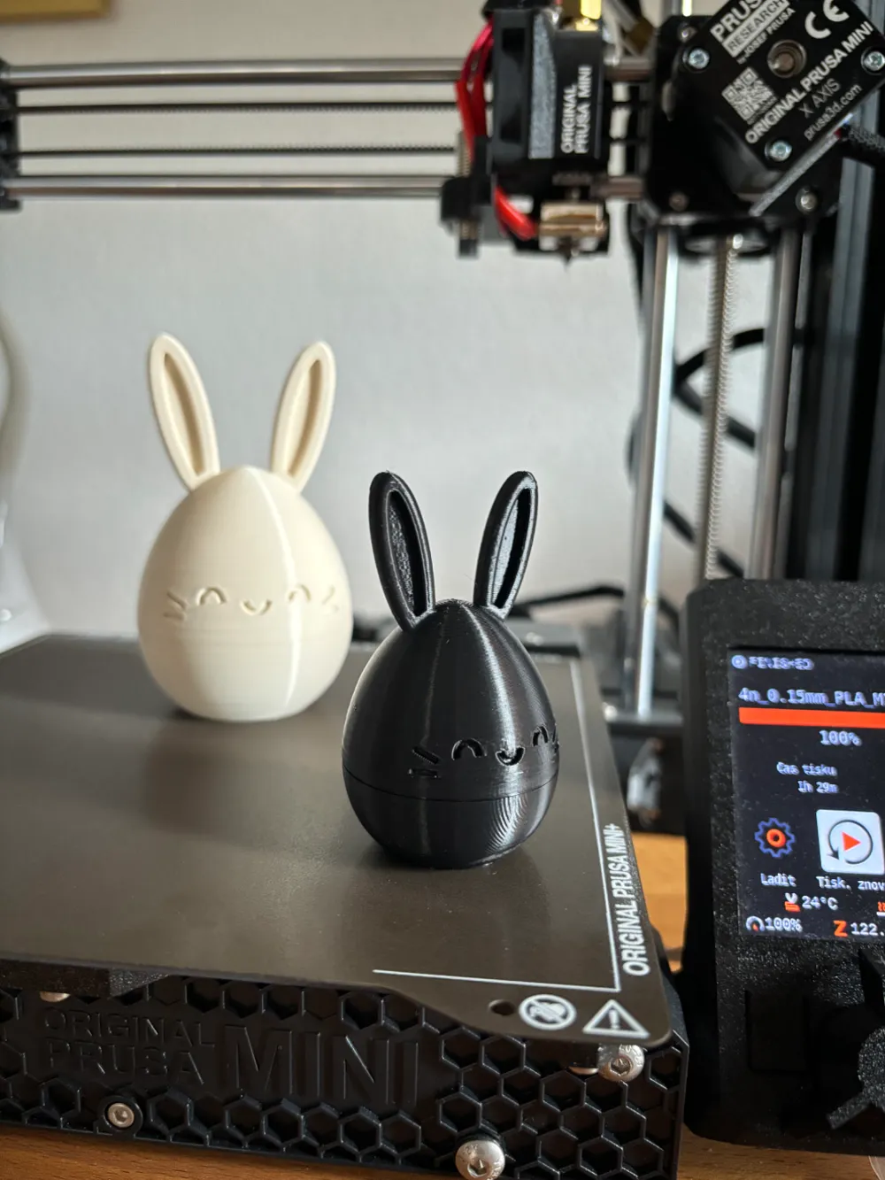 Easter bunny egg (hollow, threaded) by Petra Ollender - MakerWorld