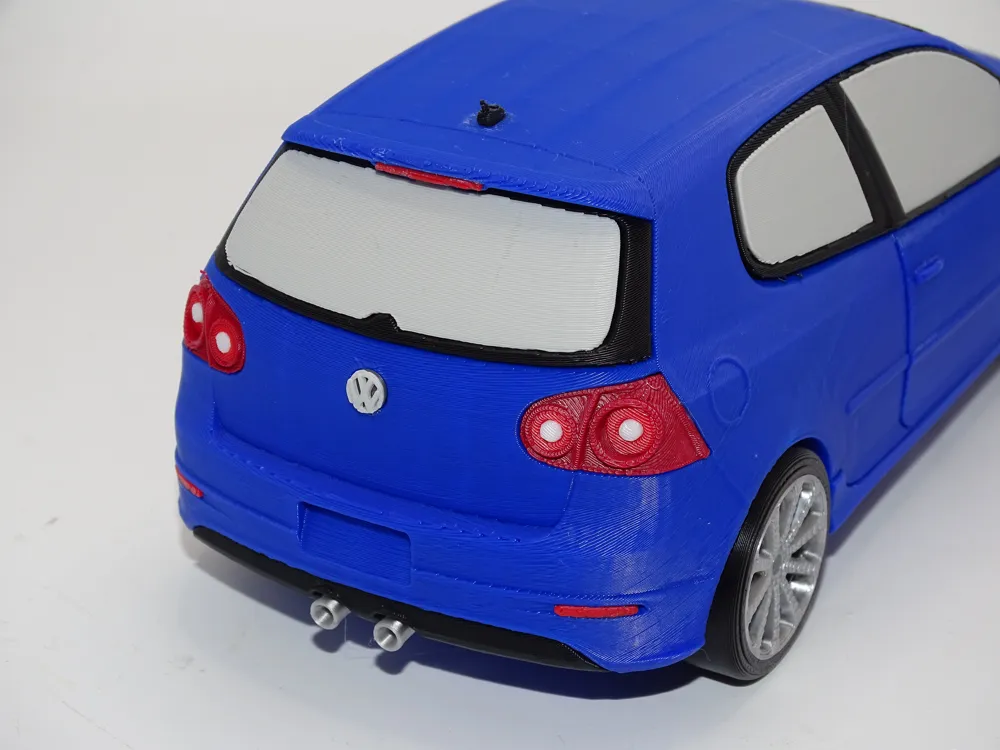 大众R32 MK5 带转向功能 1:19比例 - 免费 3D 打印模型 - MakerWorld