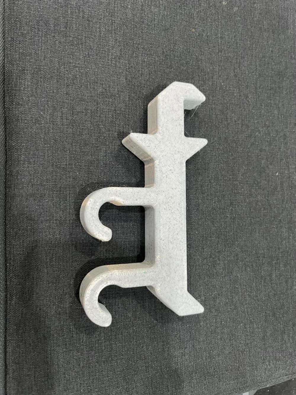 Radiator hook with additional hooks by Moon-extinguisher - MakerWorld