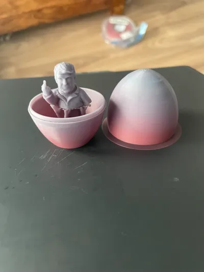 Donald Trump Surprise EGG by Reefer - MakerWorld