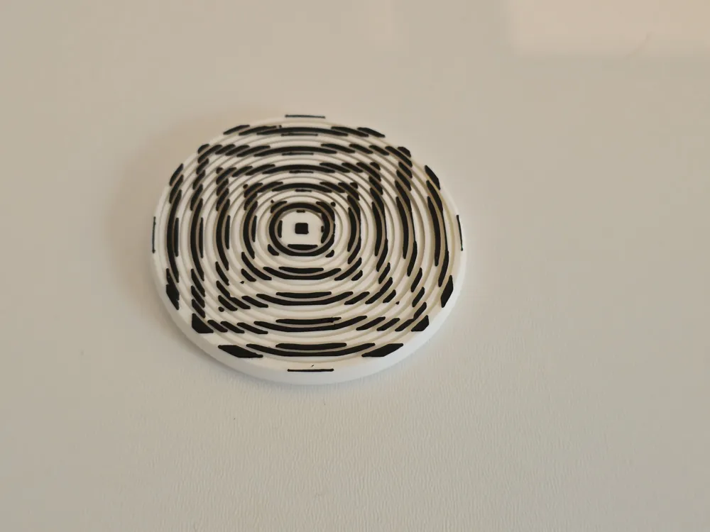 Hypno Spiral Fidget Disc by DocLex MakerWorld: Download Free 3D Models