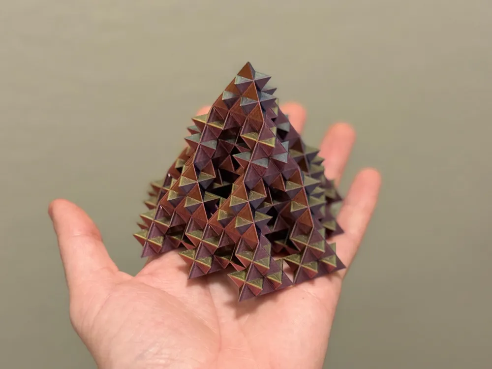 Hexagonal Honeycomb Fractal Pyramid by Endless Design Lab 🌀 - MakerWorld