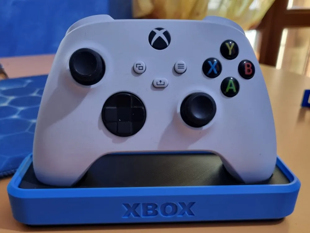 Xbox Controller Stand by Trax - MakerWorld