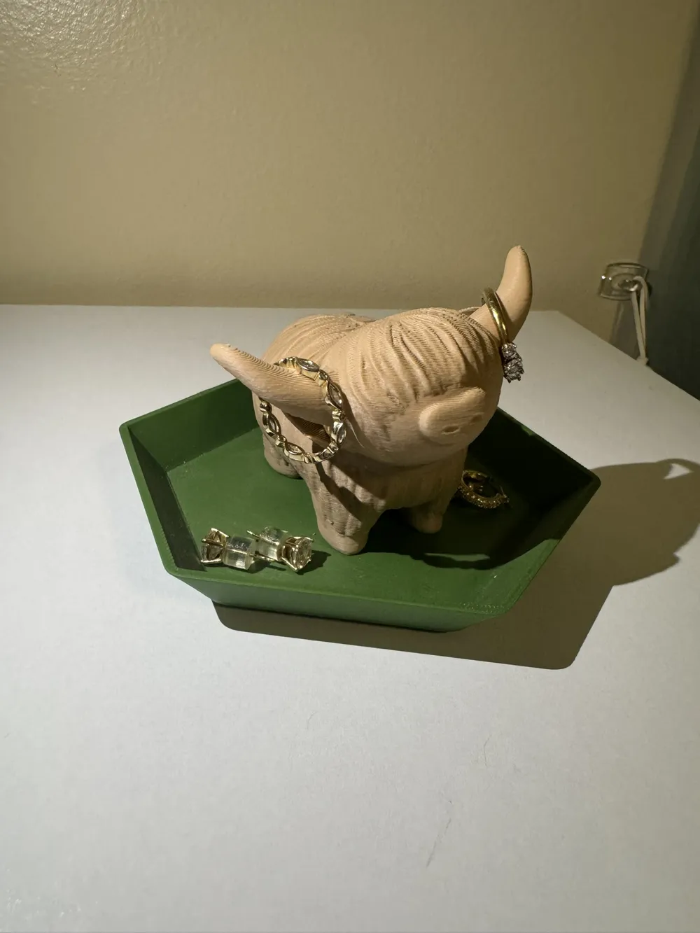 Highland Cow Ring/Jewelry Holder - NO AMS! - Free 3D Print Model ...