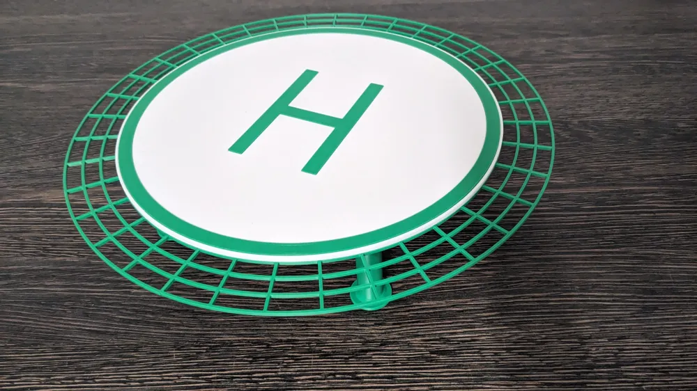 Helipad for RC Heli by Dynarun - MakerWorld