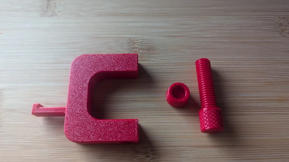 simple C-Clamp with hook by P4rad0x MakerWorld: Download Free 3D Models