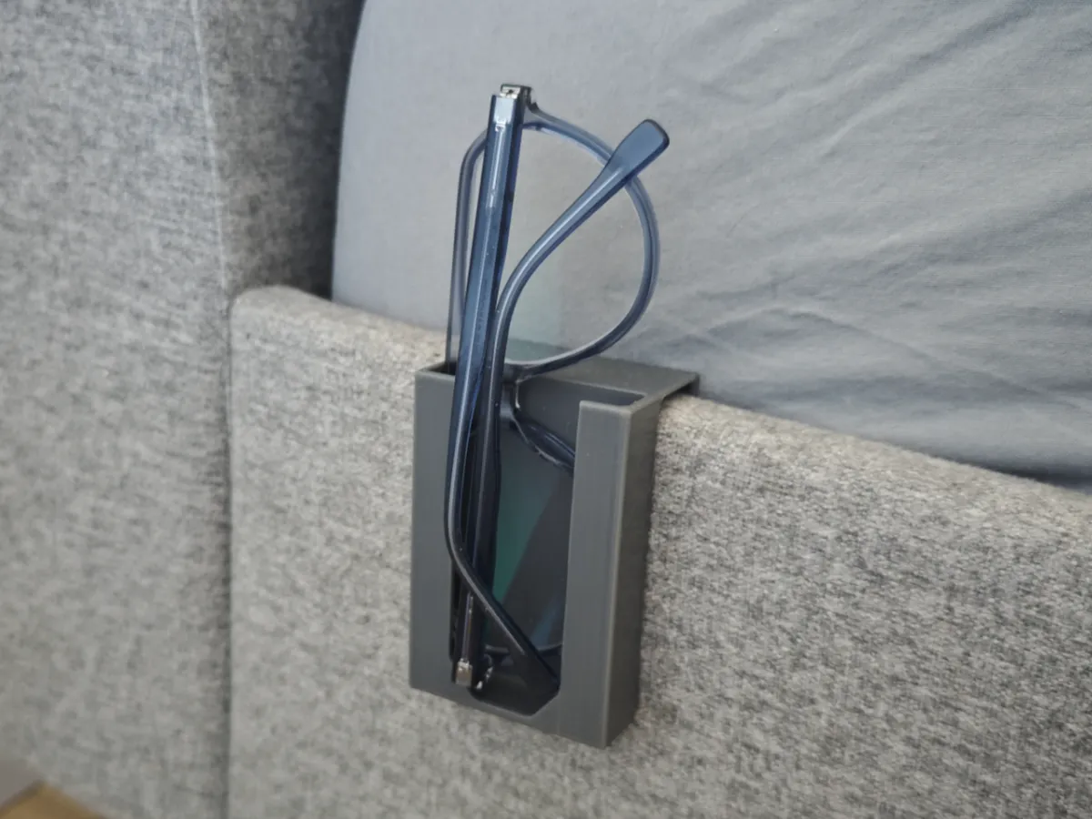 Simple Glasses Bed Holder v2 (22 mm frame) - Free 3D Print Model ...