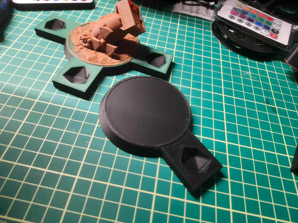 D20 Dice Holder With Base Template by Tri-3D - MakerWorld