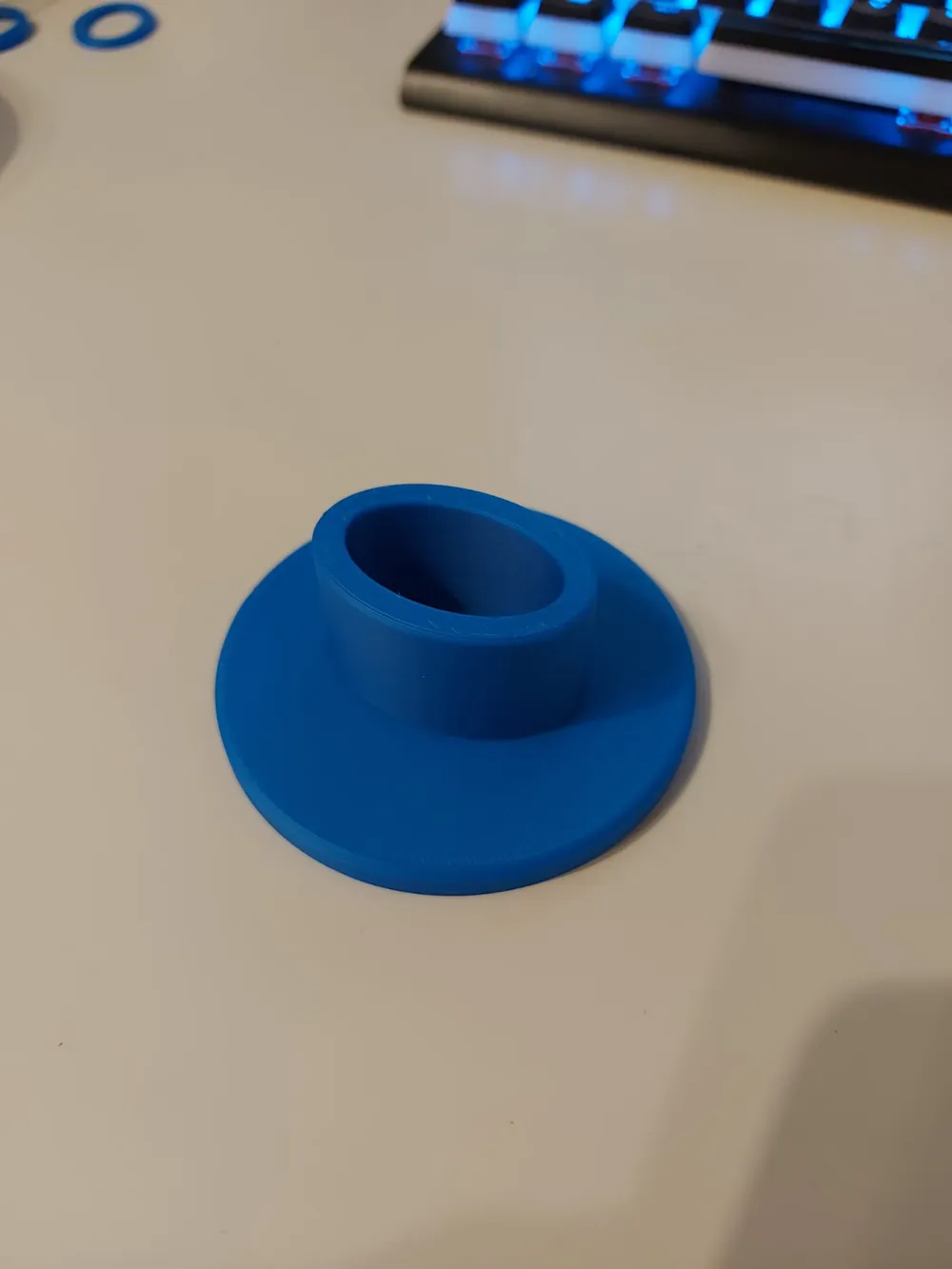 Loctite brush 5gr stand by Deky899 - MakerWorld