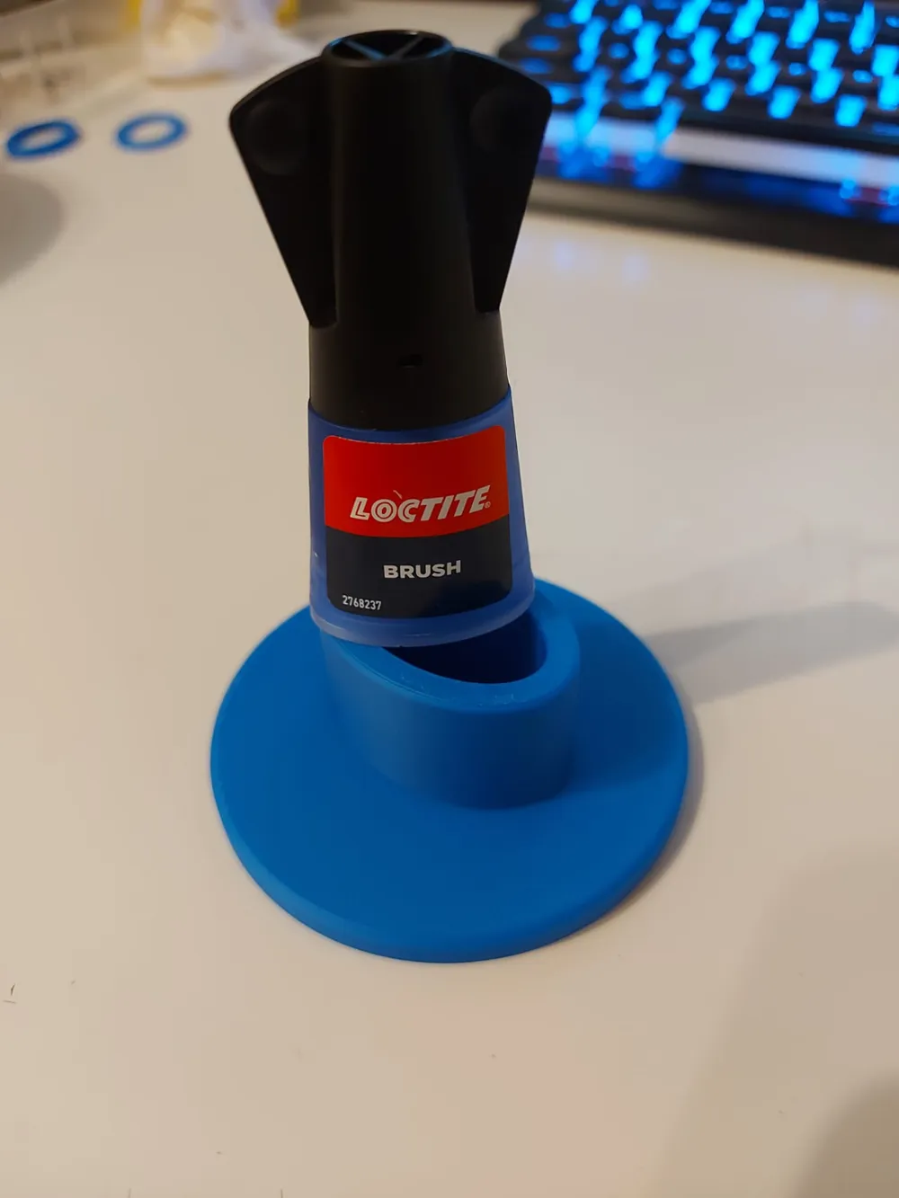 Loctite brush 5gr stand by Deky899 - MakerWorld