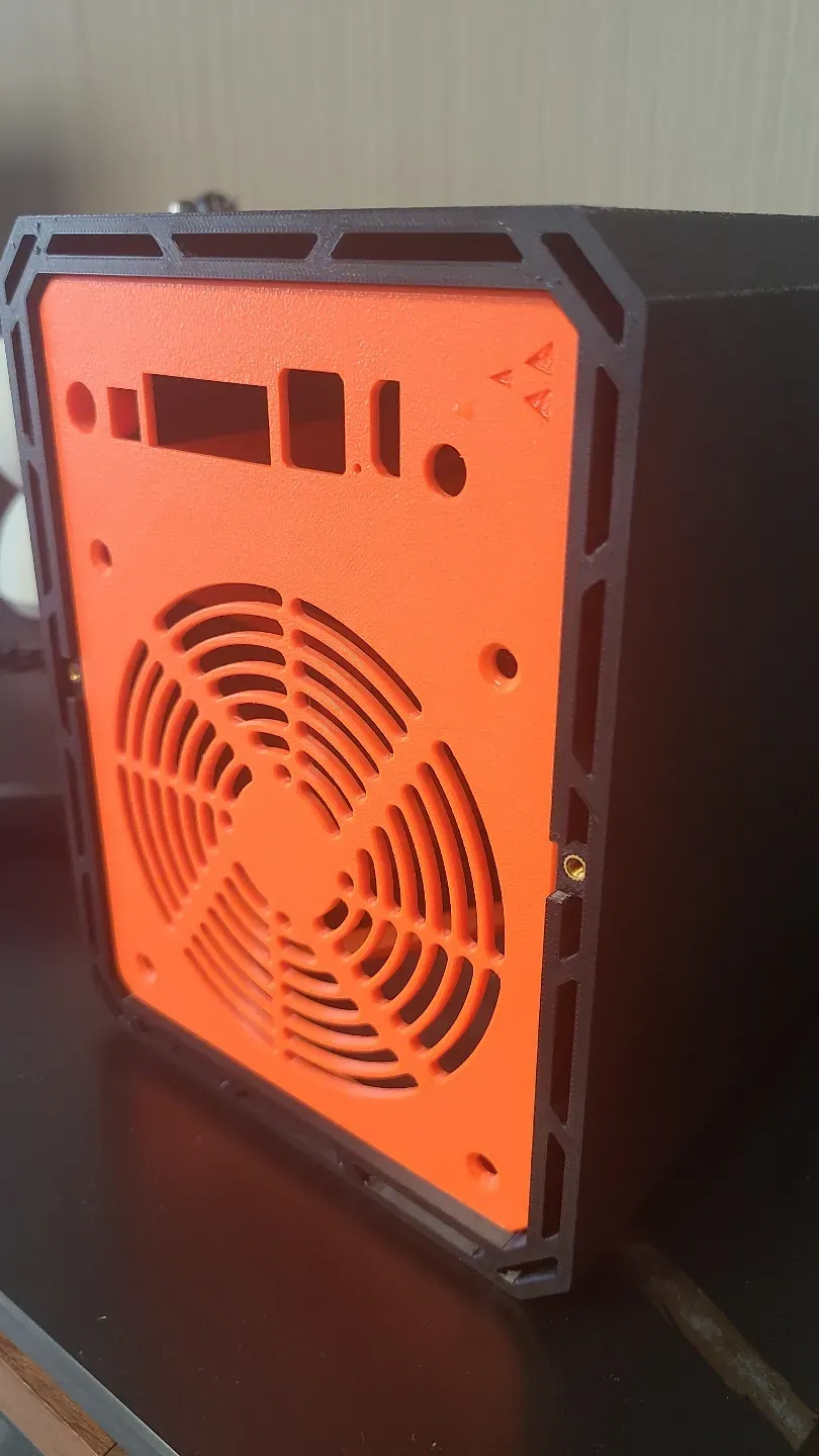 QNAS4 V2外壳 来自 丫丫赶海 MakerWorld：免费下载 3D 模型