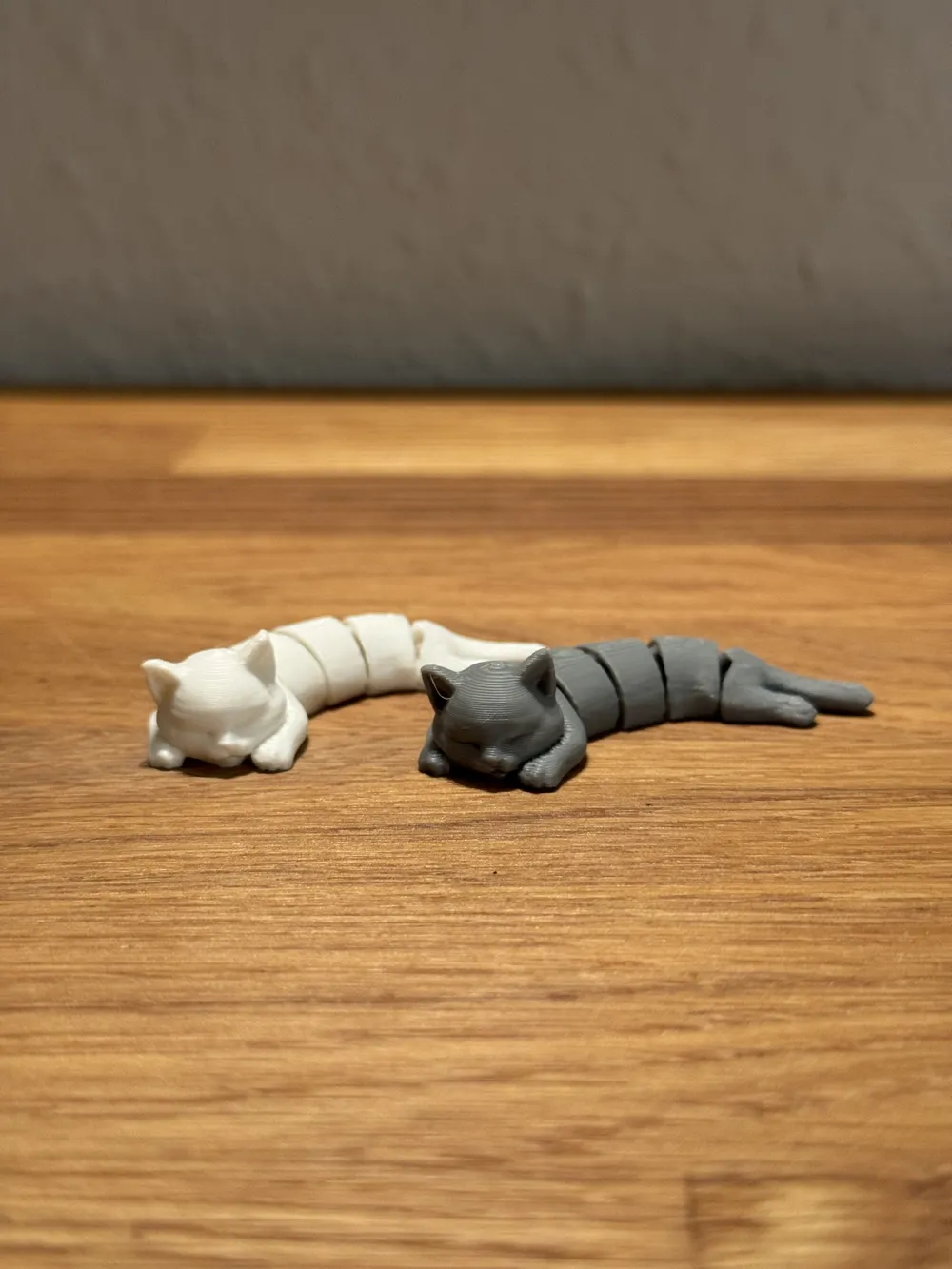 Flexi Cat - Free 3D Print Model - MakerWorld