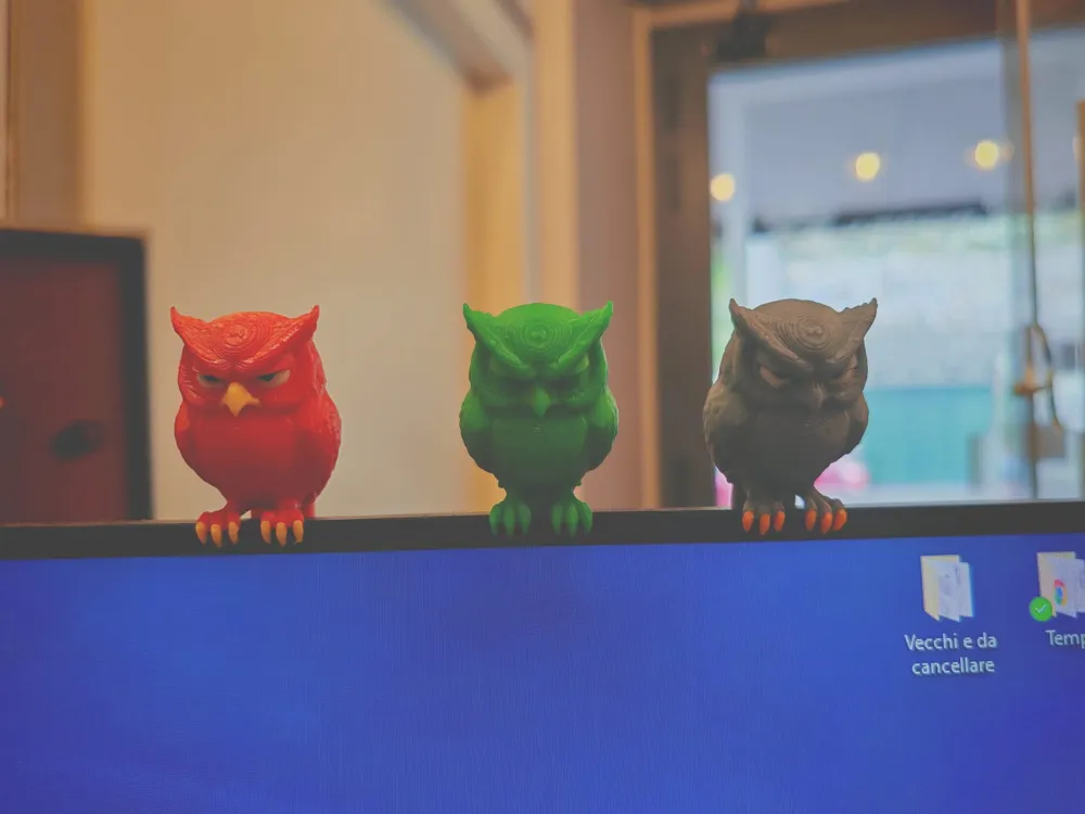 Mini Owl for Monitor/TV - Free 3D Print Model - MakerWorld
