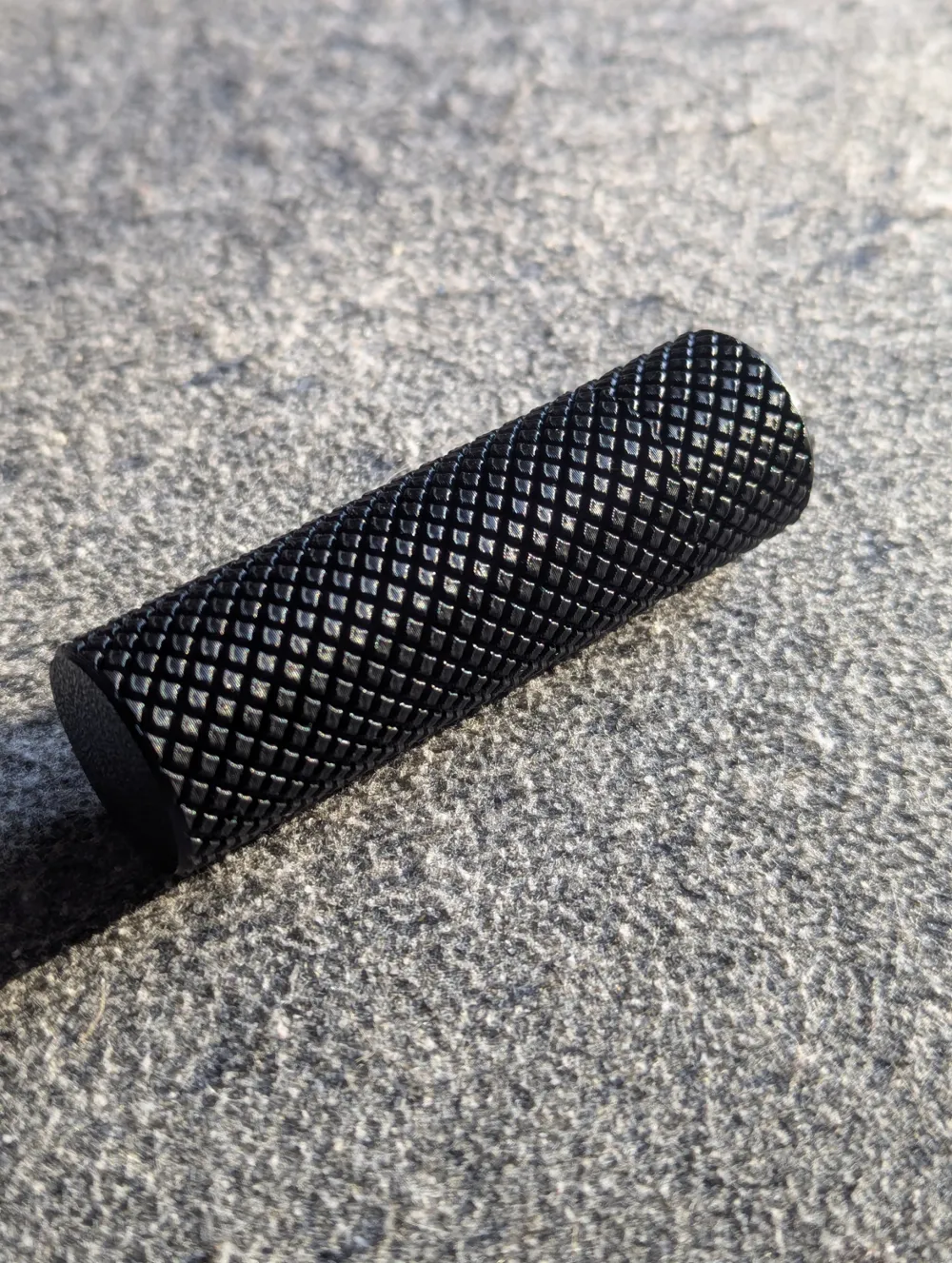 Cash Capsule - emergency banknote tube - Free 3D Print Model - MakerWorld