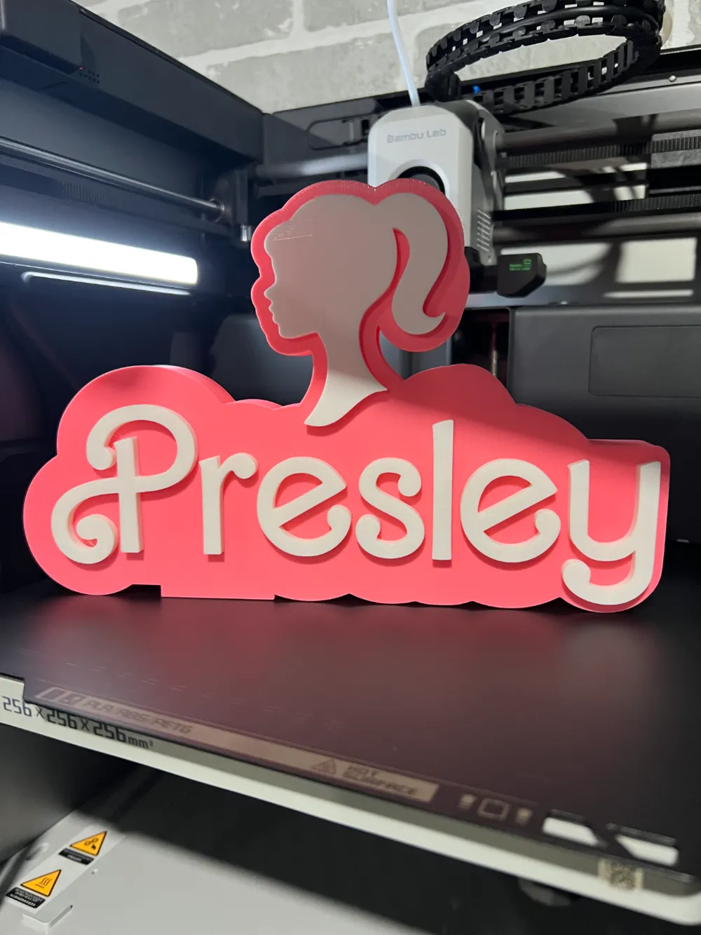 Nombre de Barbie Presley - Modelo de impresión 3D gratuito - MakerWorld