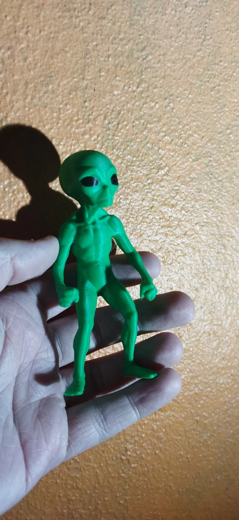 Alien Grumpy Standing Ground - Free 3D Print Model - MakerWorld