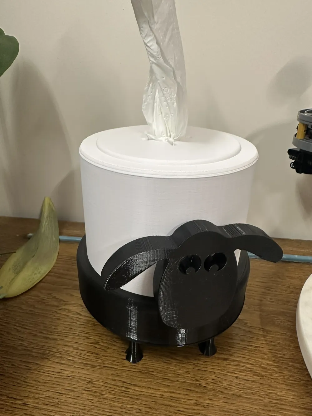 Sheep (Shaun) tissue box / tissue dispenser. - Free 3D Print Model ...