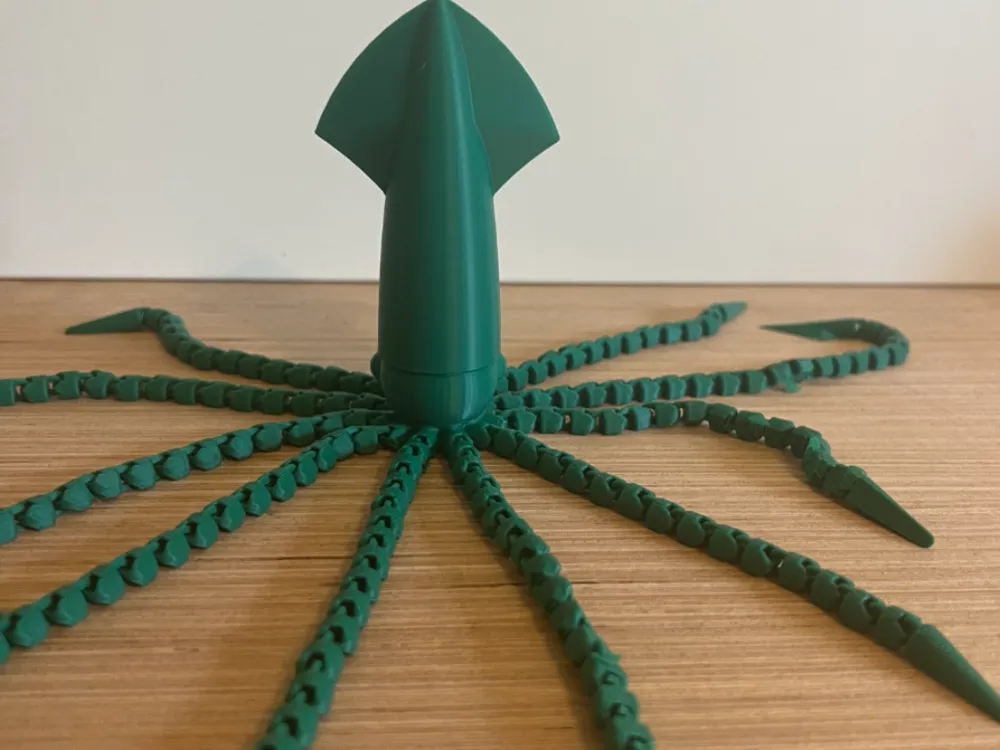 Felxi Giant Squid - Free 3D Print Model - MakerWorld