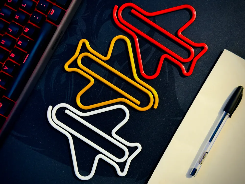 Giant airplane paper clip by vlycserMakerWorld: Download Free 3D Models