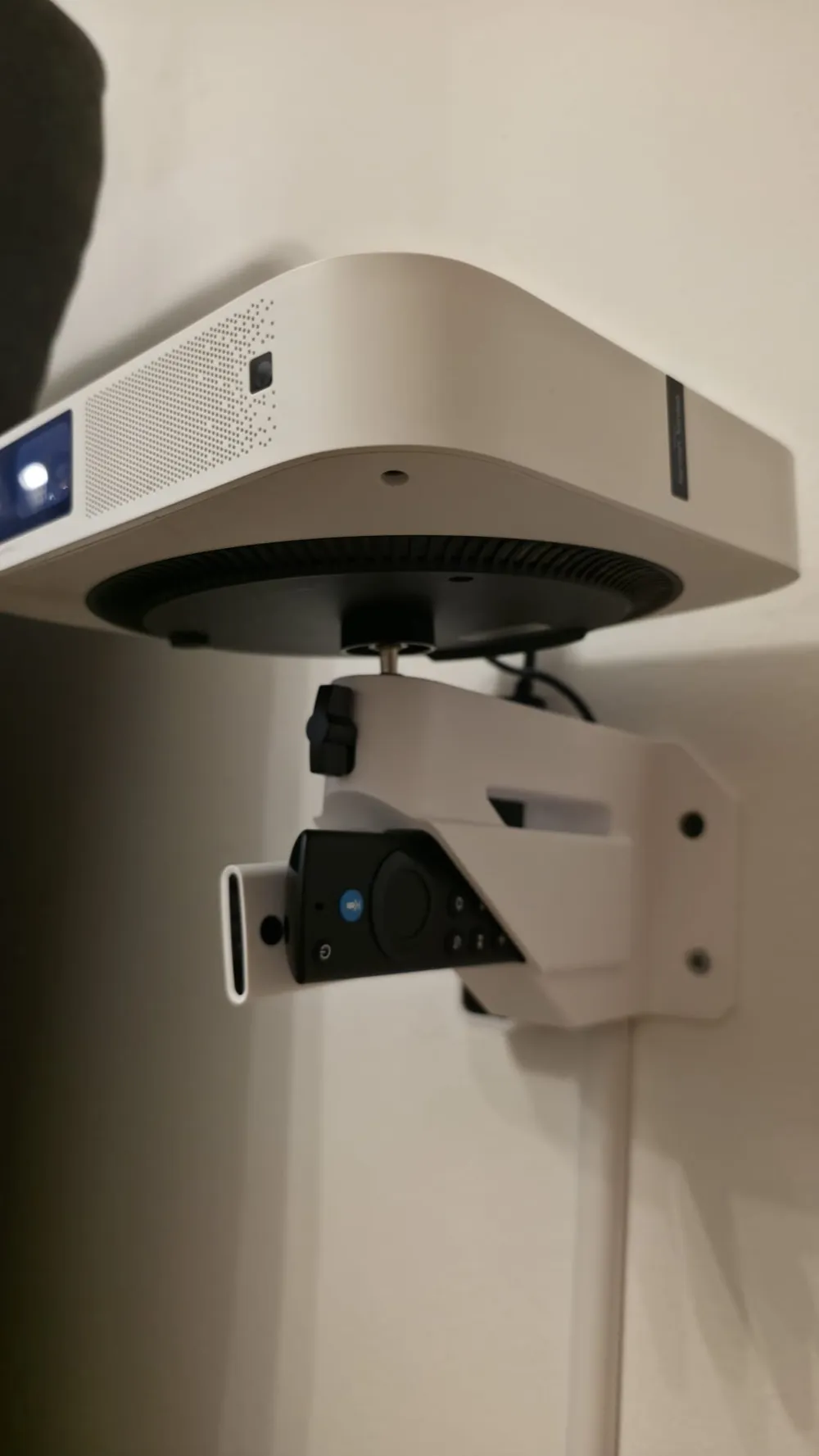 Beamer/ Projector Wallmount - Free 3D Print Model - MakerWorld