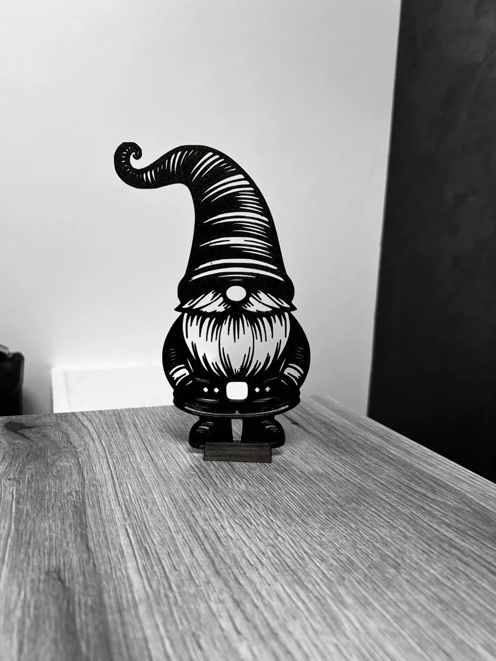 Santa's Gnome 2d by Doxico - MakerWorld