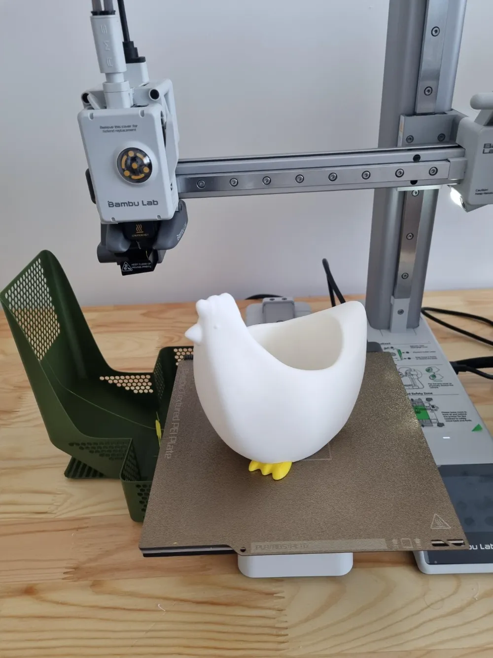 Easter Chicken by HG_Design - MakerWorld