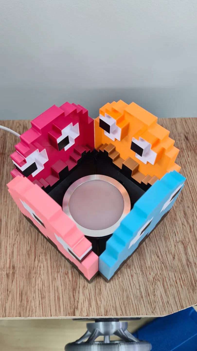 Pacman and Ghosts light by Panic & ConfusionMakerWorld: Download Free ...