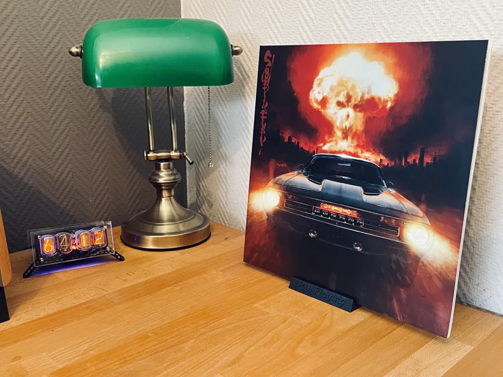 Stylish Vinyl Record Stand - Free 3D Print Model - MakerWorld