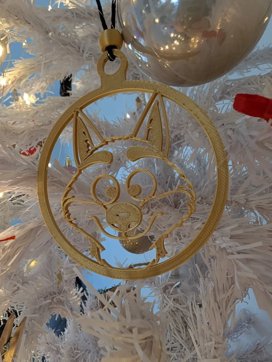 Unloved wolf Christmas bauble by lmcreation56 MakerWorld: Download Free ...