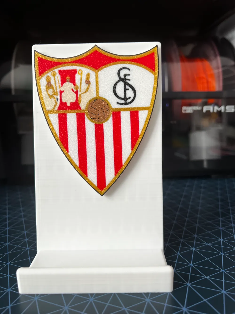 Sevilla FC Escudo - Soccer Shield by Culebra - MakerWorld