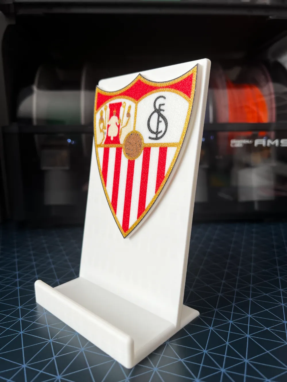 Sevilla FC Escudo - Soccer Shield by Culebra - MakerWorld