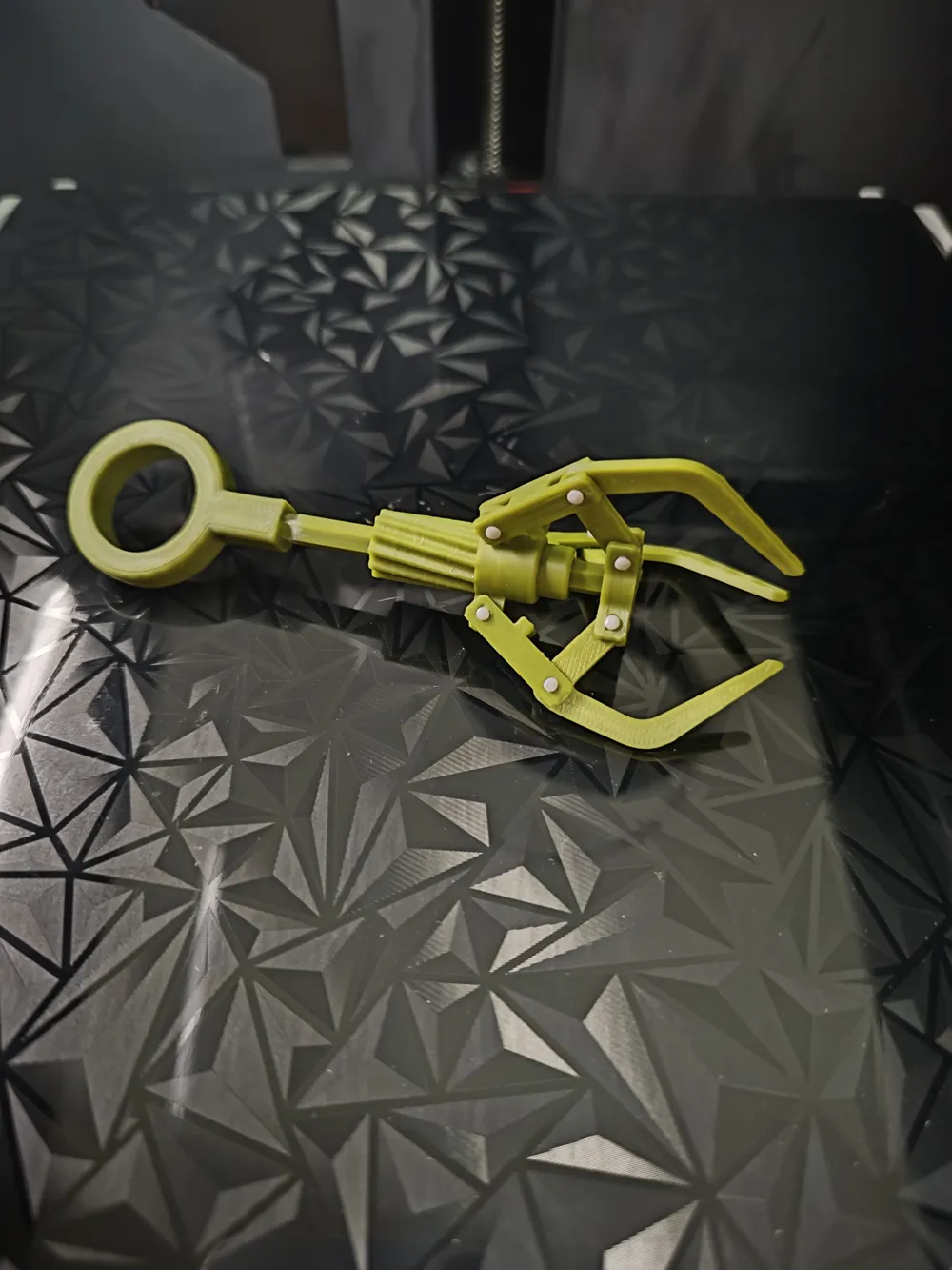 Miniature Mechanical Claw Grabber by user_3625798186 MakerWorld ...