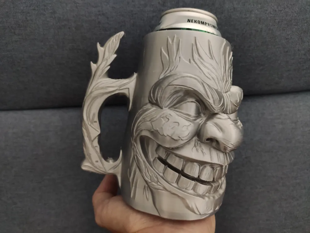 TrollFace Totem Can Holder / Beer mug by RUMcajz MakerWorld: Download ...