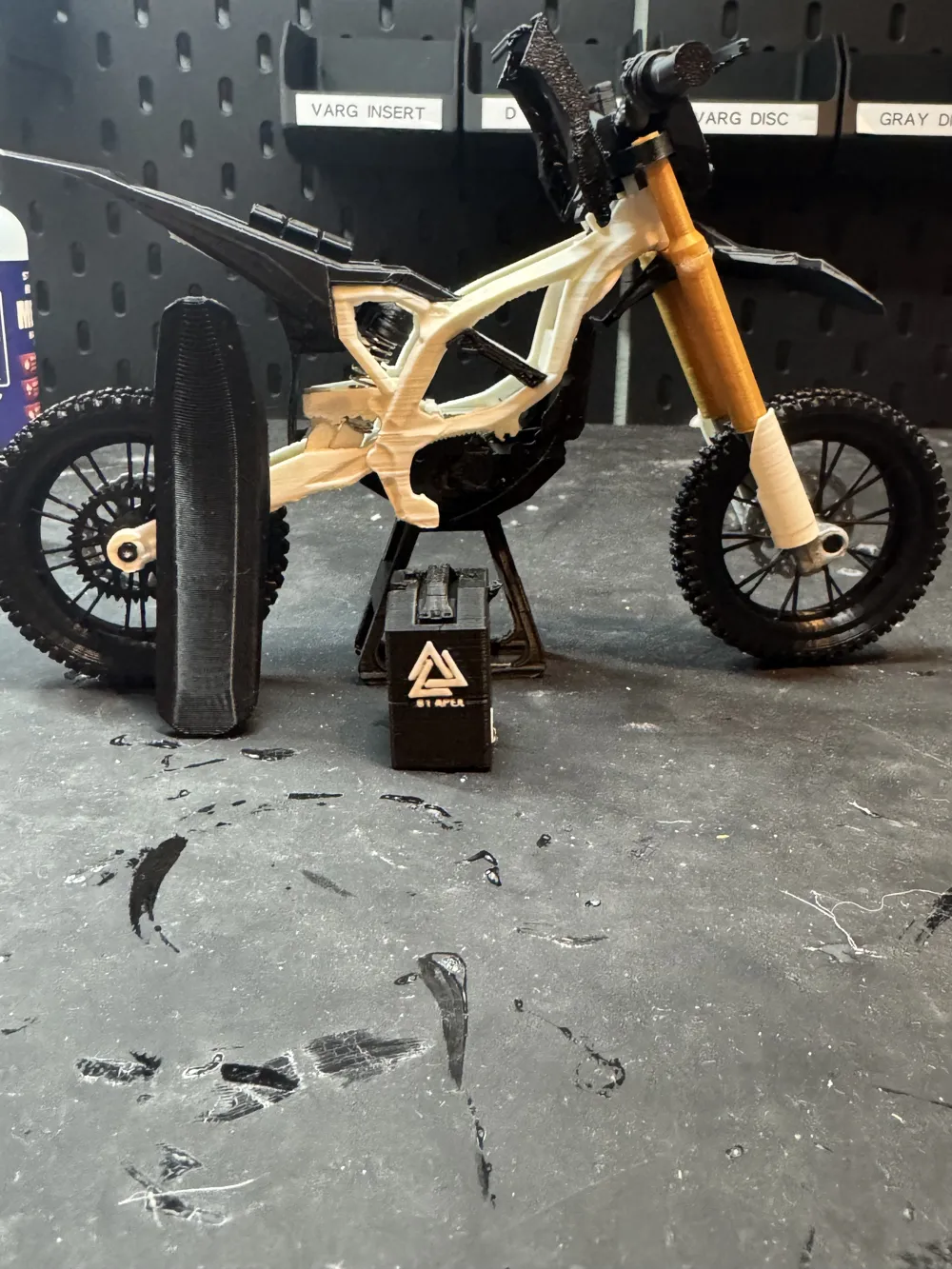 Mini Surron Ultra Bee Chi - Free 3D Print Model - MakerWorld