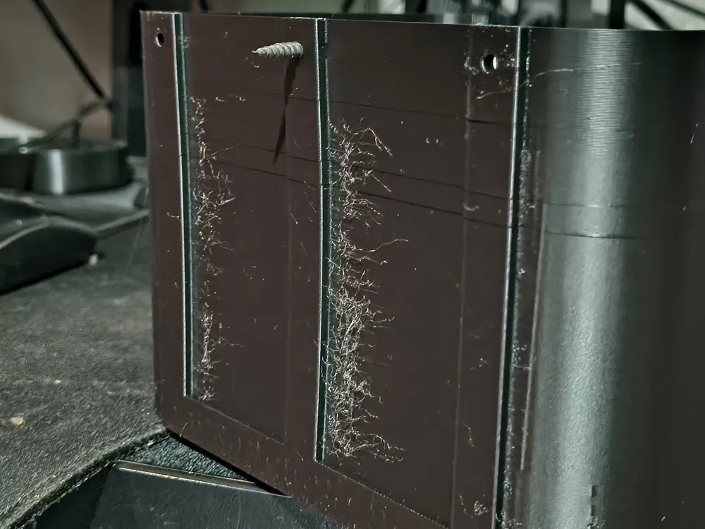 Untertisch-Behälter von Luis Sustaita MakerWorld: Kostenlose 3D-Modelle herunterladen