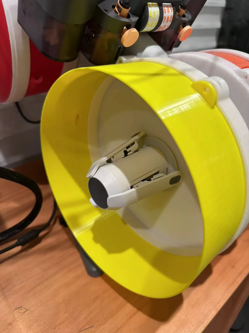 A1mini ams lite CAJA SECADORA DE FILAMENTO - Modelo de impresión 3D gratuito - MakerWorld