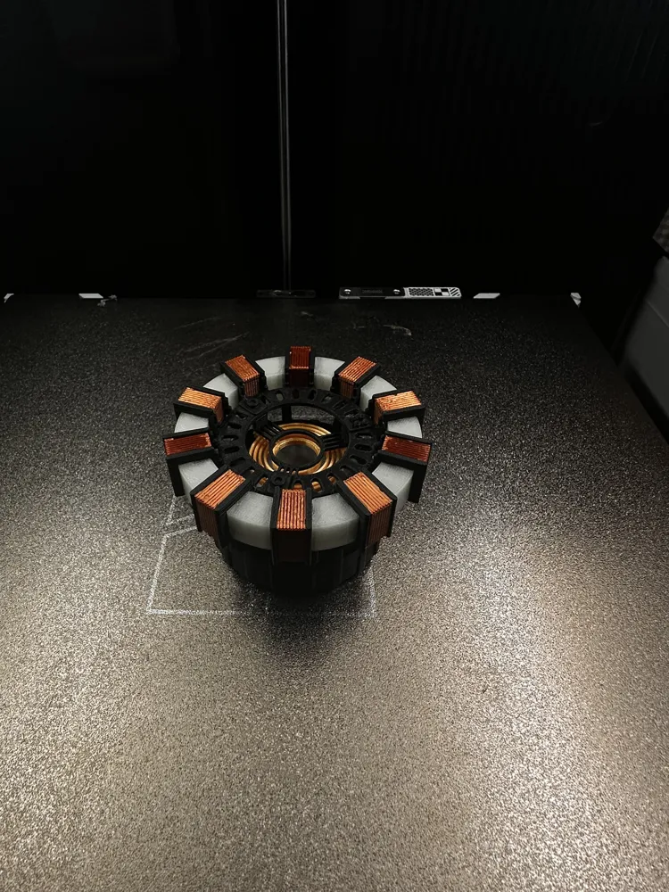 Reator de arco que brilha no escuro mk1 por Sebby MakerWorld: Baixe ...