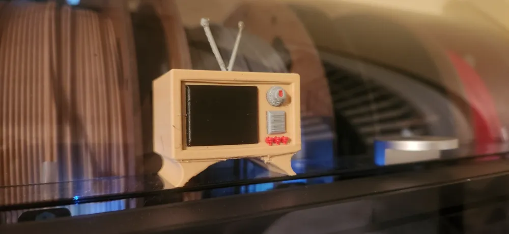 Mini Retro TV by Kbfly - MakerWorld