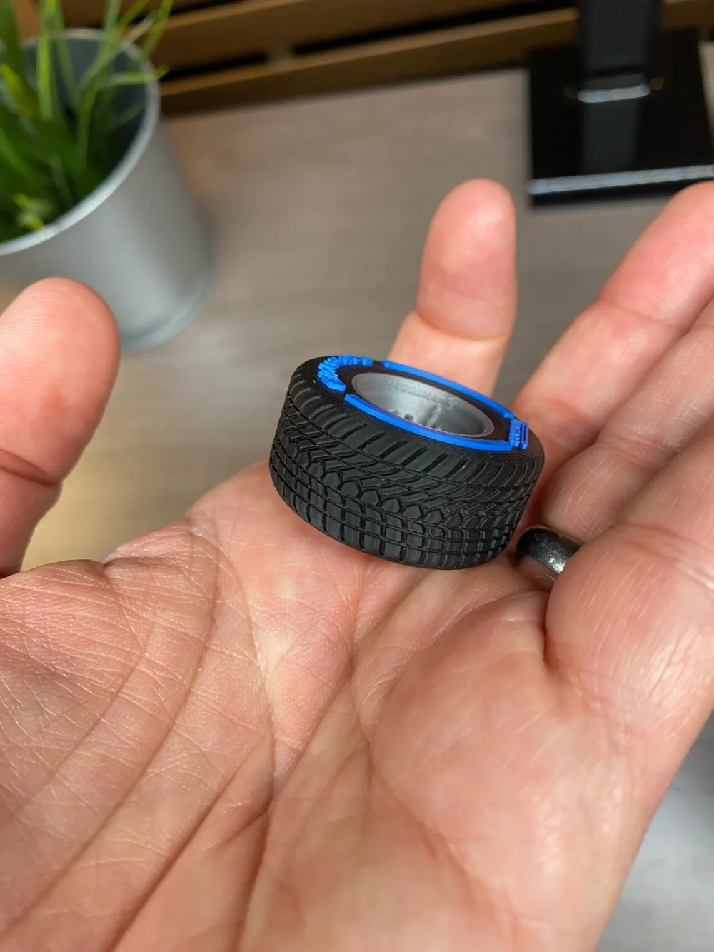 F1 Full Wet Tire Magnet 13" by F1dude - MakerWorld