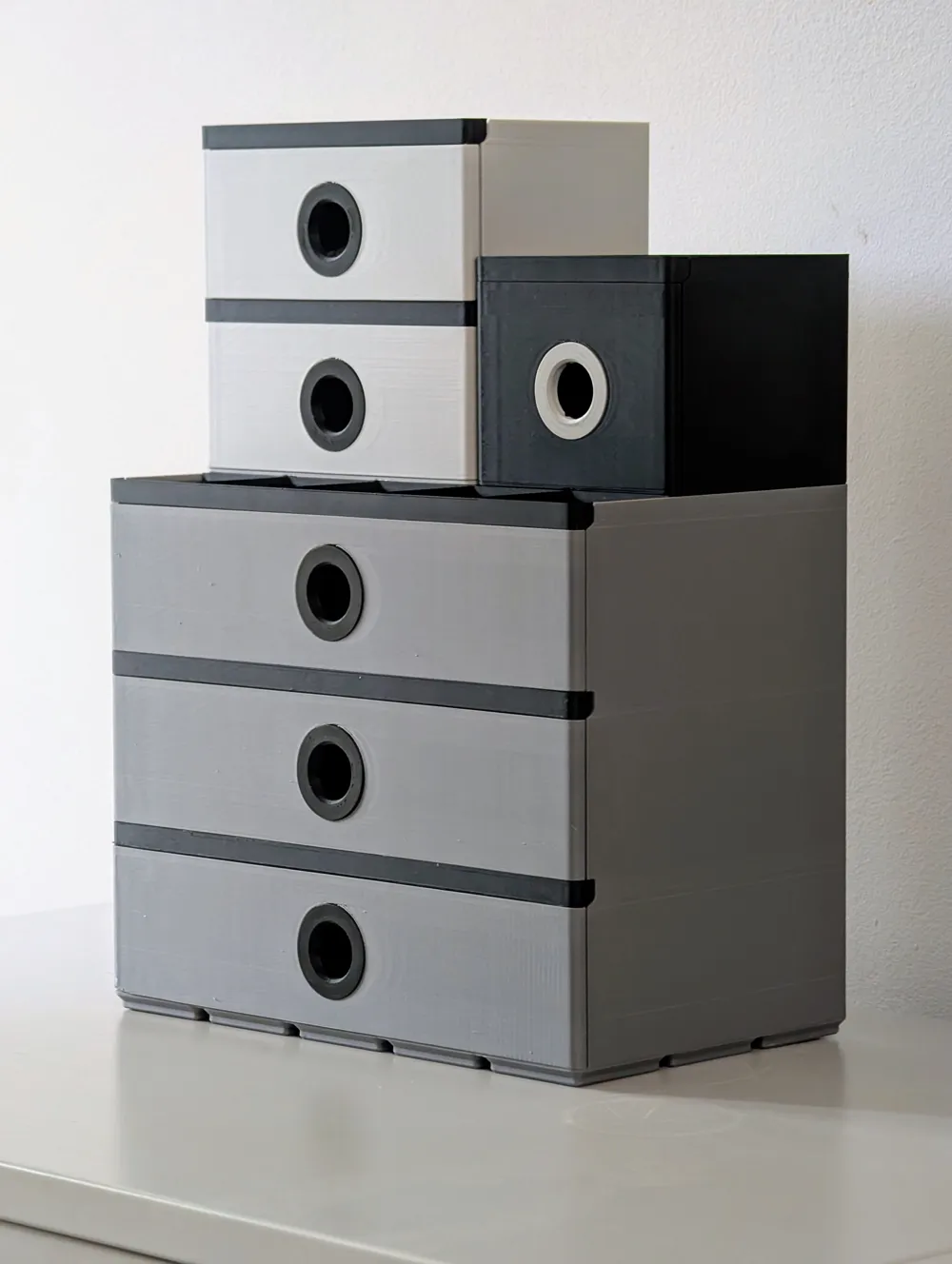 Gridfinity Modular Drawer Generator by MOSS 3D MakerWorld: Download Free 3D Models