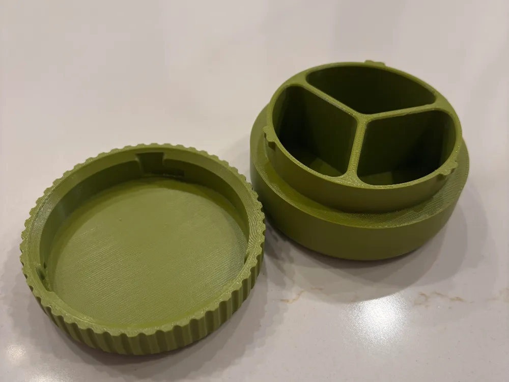 Divided Container V2 (Snap Lid) - Free 3D Print Model - MakerWorld