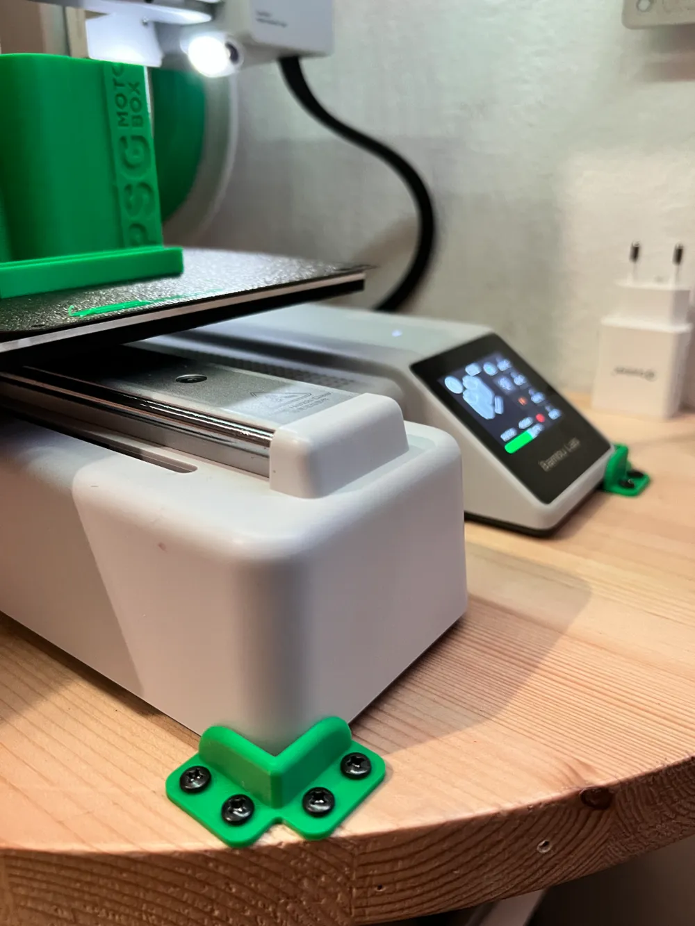 angle brackets to hold A1 mini steady by PSG by Isi Serrati - MakerWorld