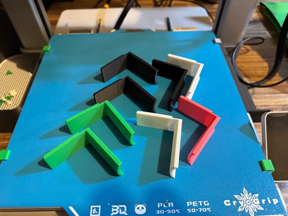 RFID Tag Holder by F3de - MakerWorld