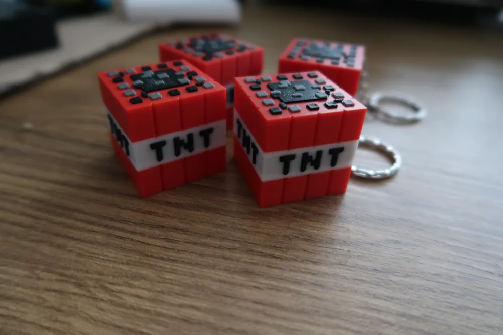 Minecraft TNT Keychain 30x30 – 4 Colors by Piotrek MakerWorld: Download ...